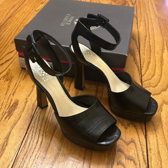 Vince Camuto | Shoes | Vincent Camo Black High Heel Shoes | Poshmark